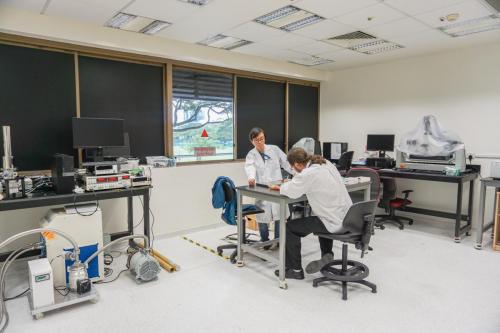 Laboratories - Centre for Advanced 2D Materials | Centre for Advanced ...