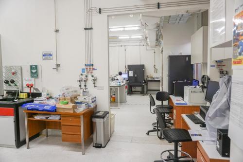 Laboratories - Centre for Advanced 2D Materials | Centre for Advanced ...